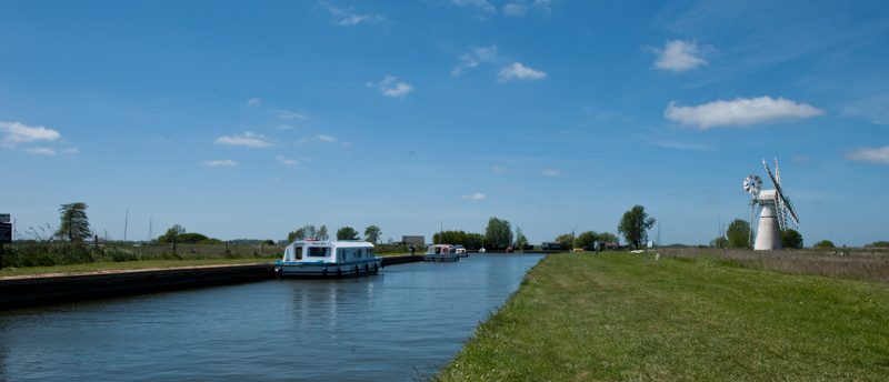 7 Top Spots to Moor on your first Night | Herbert Woods