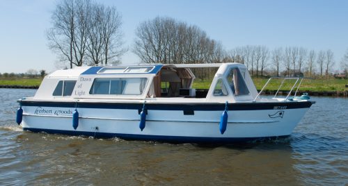 Hire Adventuring Light | Herbert Woods Boat Rental