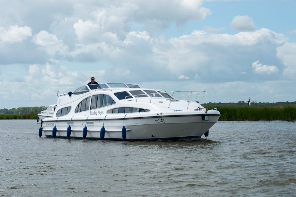 Hire Dazzling Light | Herbert Woods Boat Rental