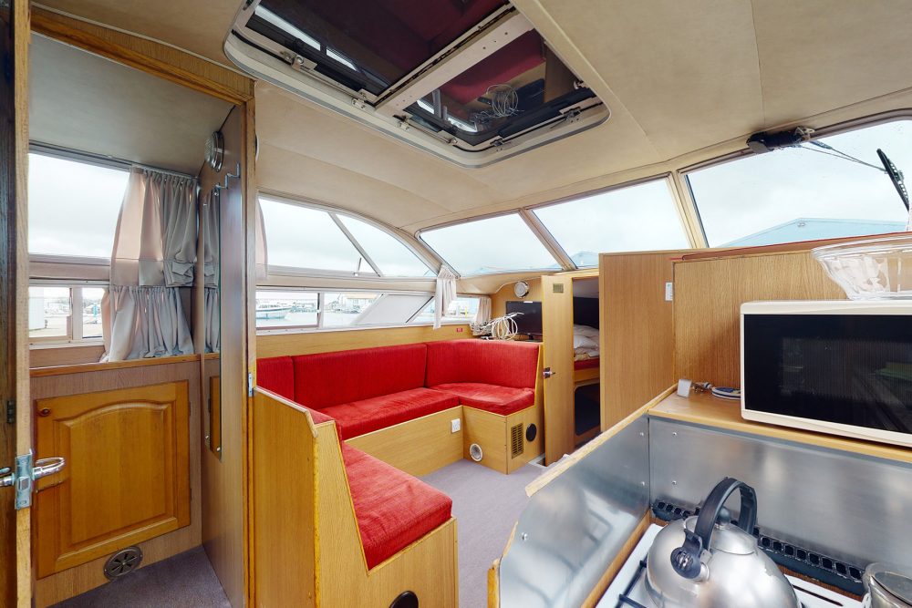 Hire Ray of Light | Herbert Woods Boat Rental