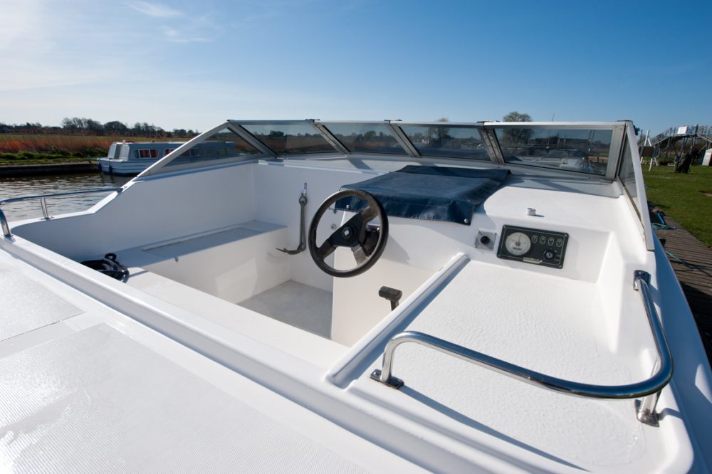 Hire Ray of Light | Herbert Woods Boat Rental