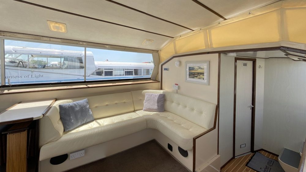 Hire Soaring Light | Herbert Woods Boat Rental