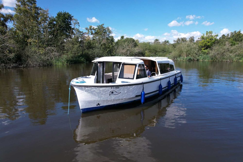 Hire Adventuring Light | Herbert Woods Boat Rental