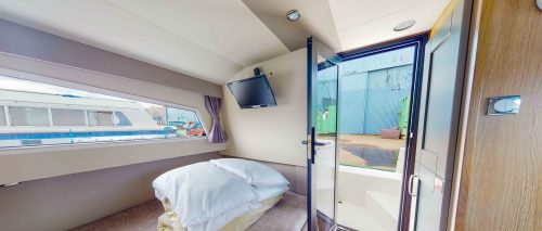 Hire Adventuring Light | Herbert Woods Boat Rental