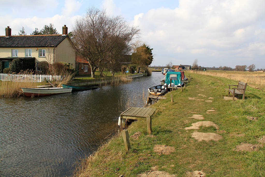 Martham Broad Circular Walk | Herbert Woods