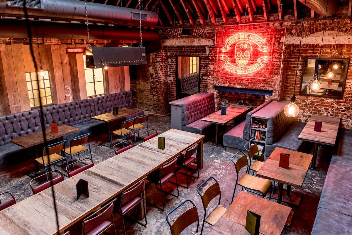 Norwich Pub, Bar & Club Guide: A-Z | Herbert Woods