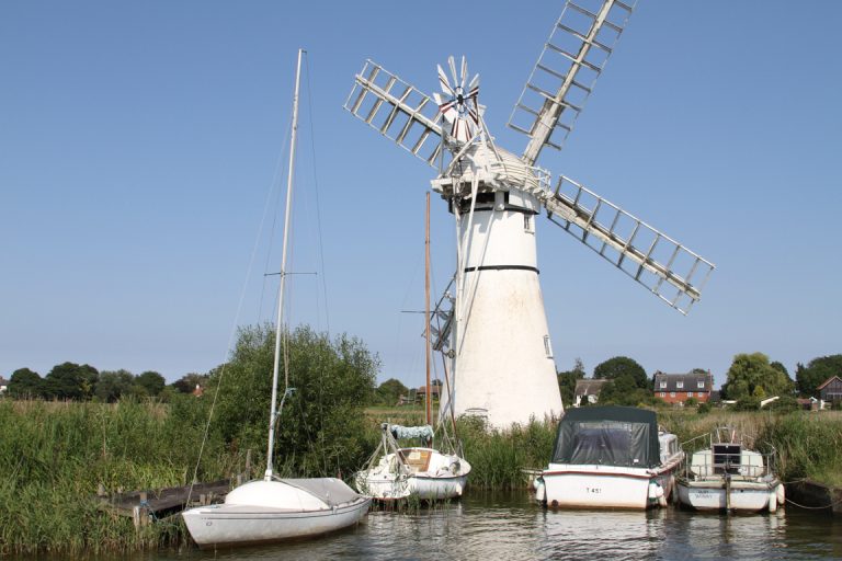5 Must See Windmills & Windpumps on the Norfolk Broads | Herbert Woods
