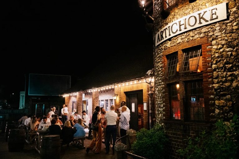 Norwich Pub, Bar & Club Guide: A-Z | Herbert Woods