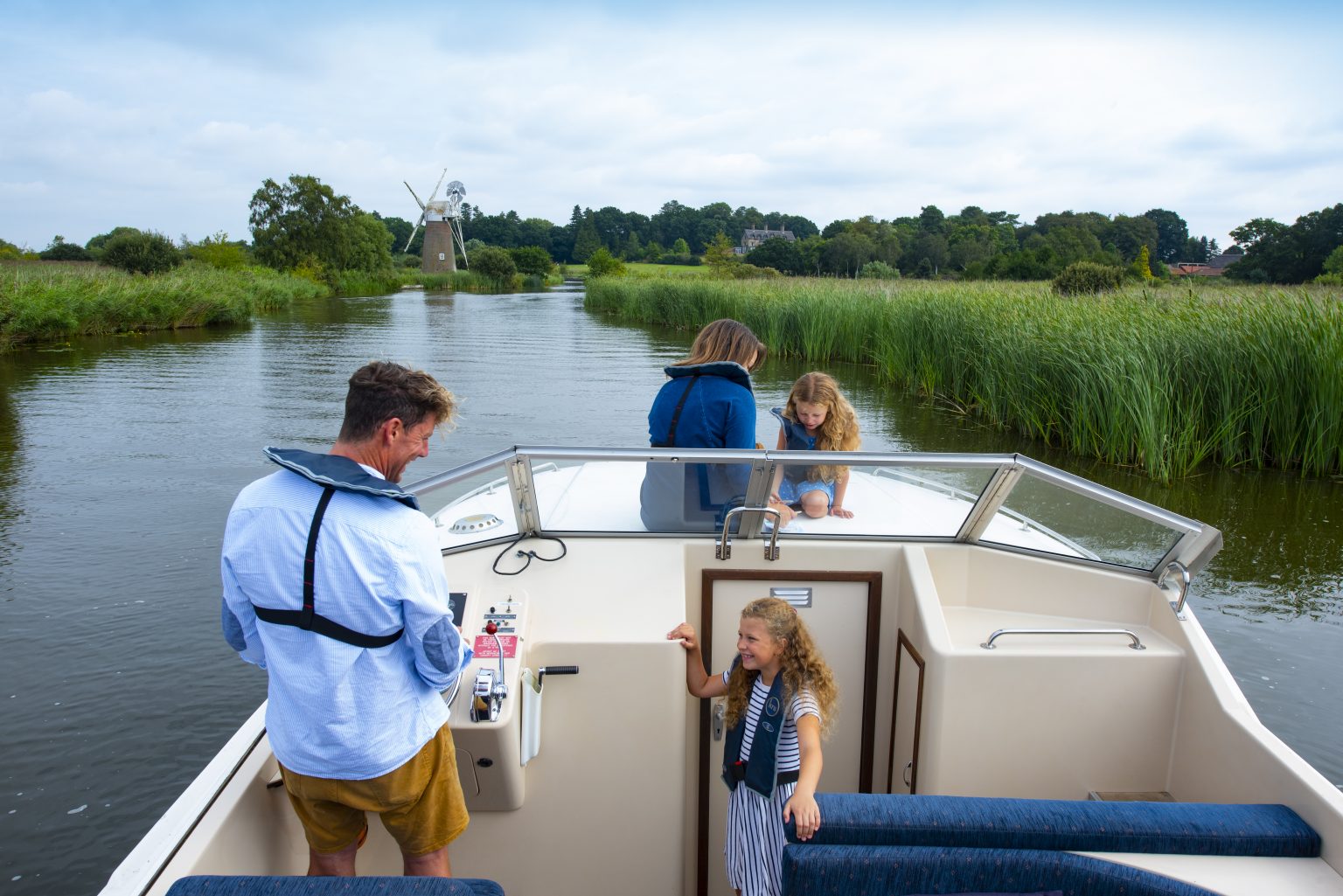 Family Holidays on the Norfolk Broads | Herbert Woods